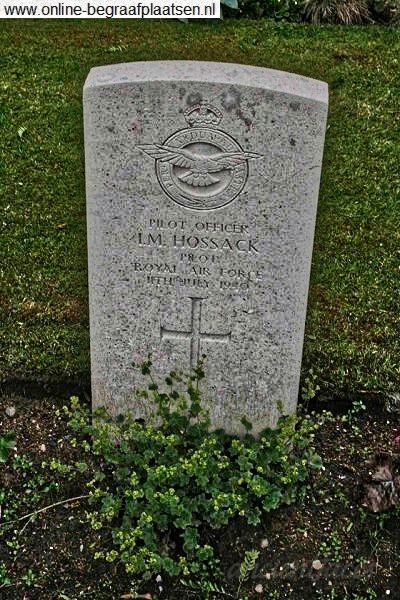 Ian Milne Hossack d.1940 Gravestone.jpeg
